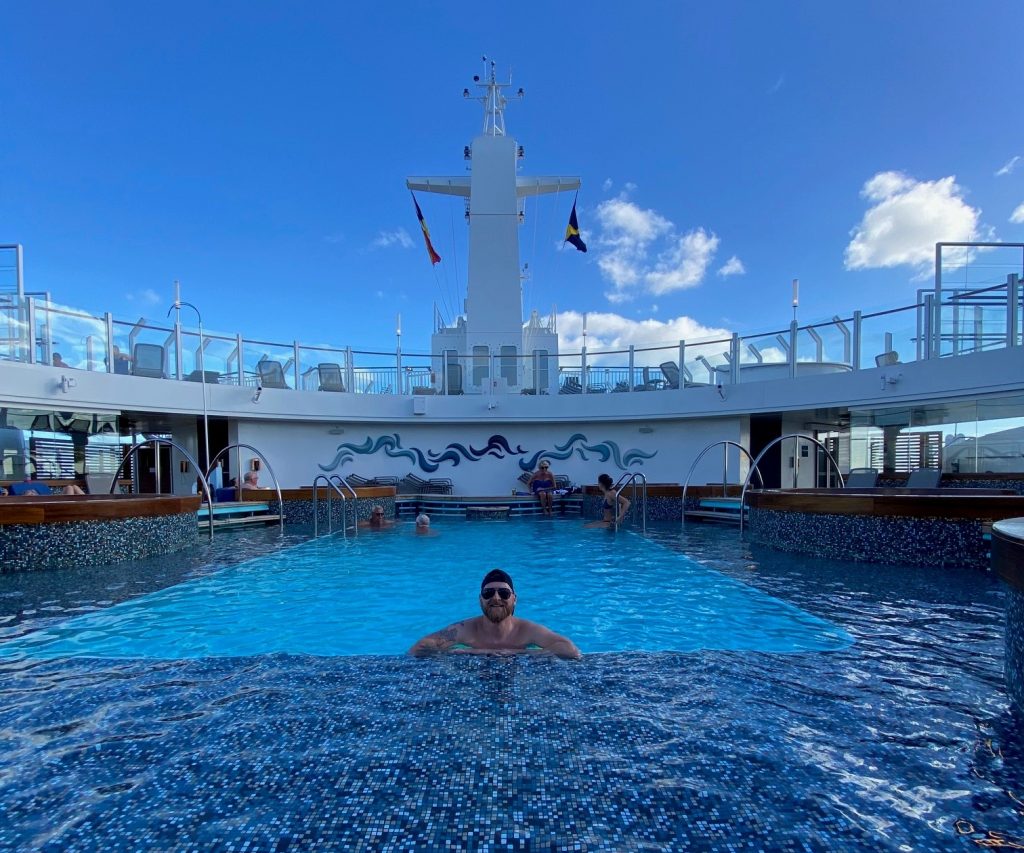 arvia_Beachcomber_pool - Cruise Monkeys