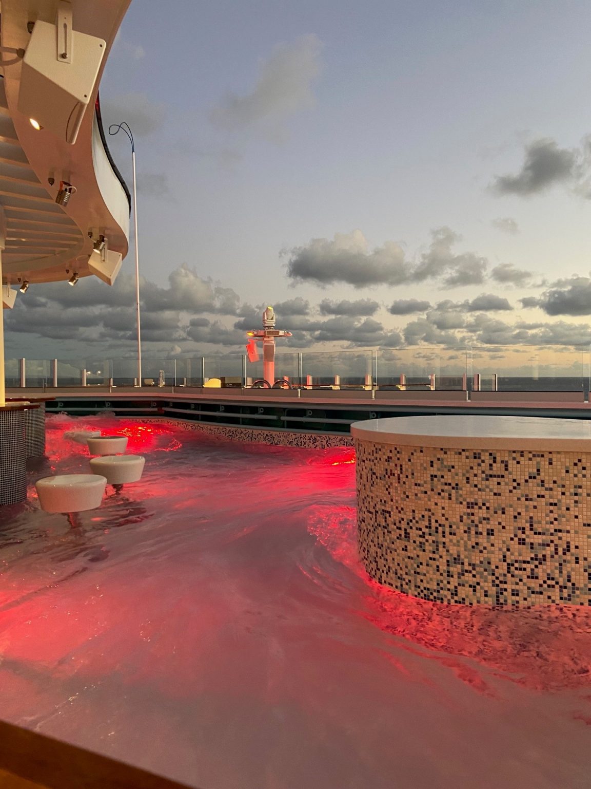 P&O Arvia Swimming pools - Q&A - Cruise Monkeys