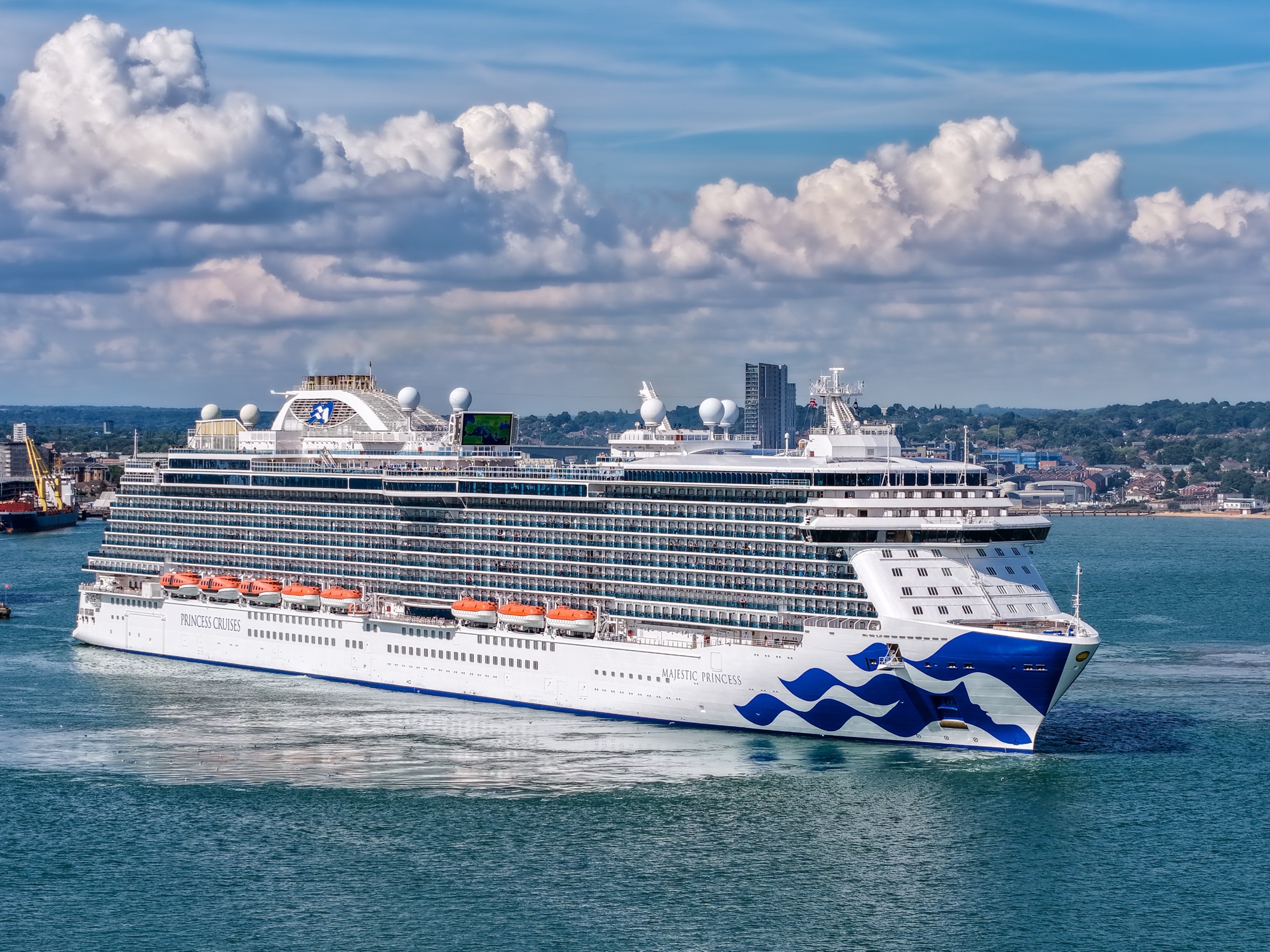 Majestic Princess Celebrates Maiden Call to the UK – Cruise Monkeys